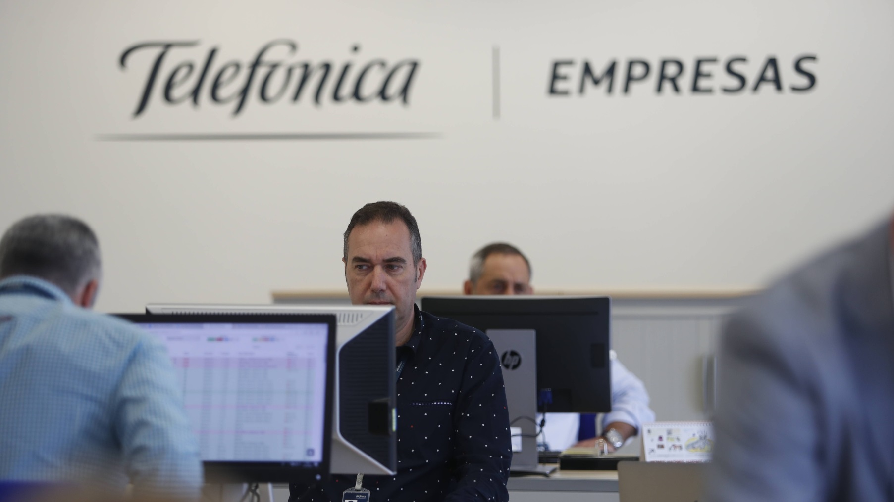 Telefónica: ganar millones y echar a los trabajadores - De Verdad digital